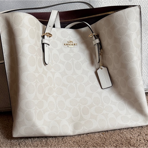 Coach | Bags | Coach Cream Signature Tote Bag | Poshmark